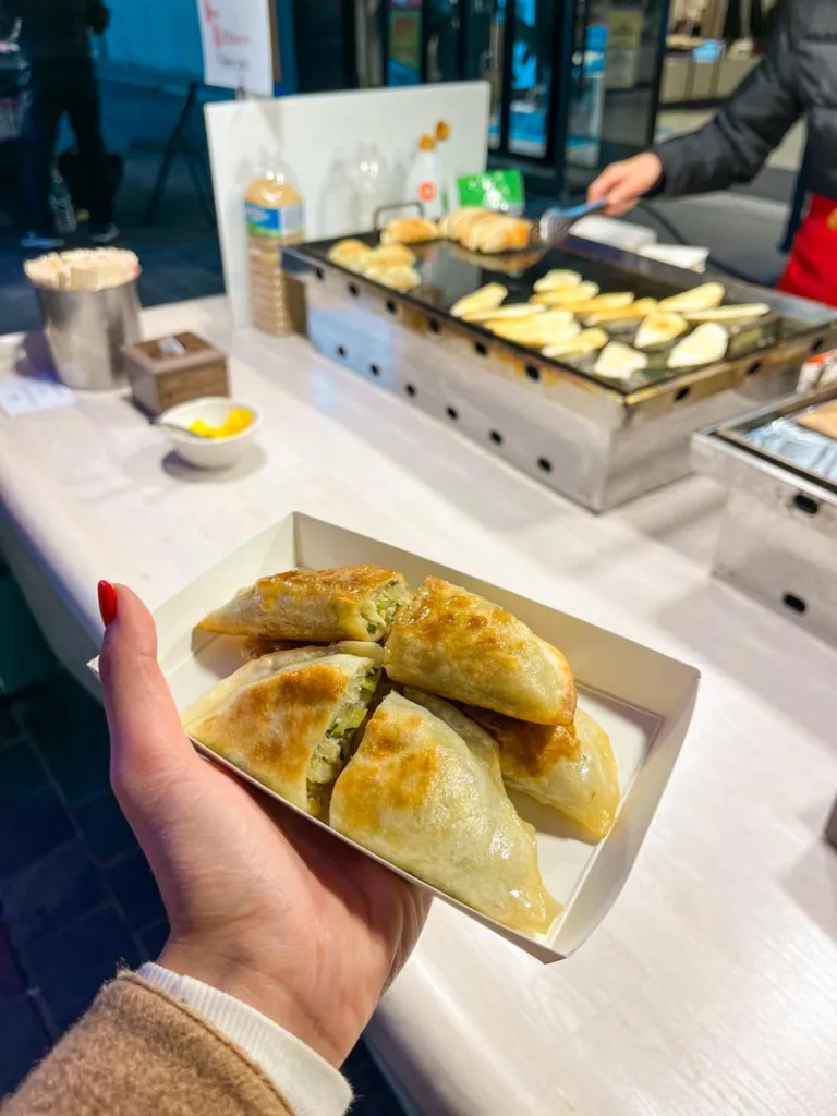 7 of the Best Places to Eat in Seoul: Korean Fried Chicken, Dumplings ...